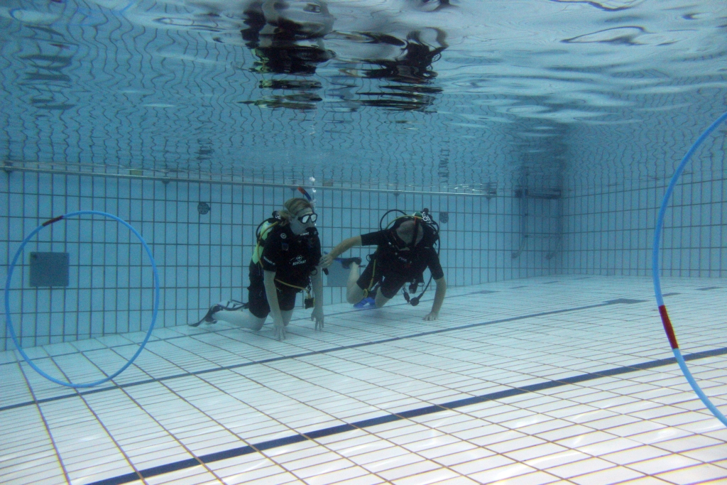 SCUBA DIVING – FIRST STEPS WITH SCUBACO – Scubaco